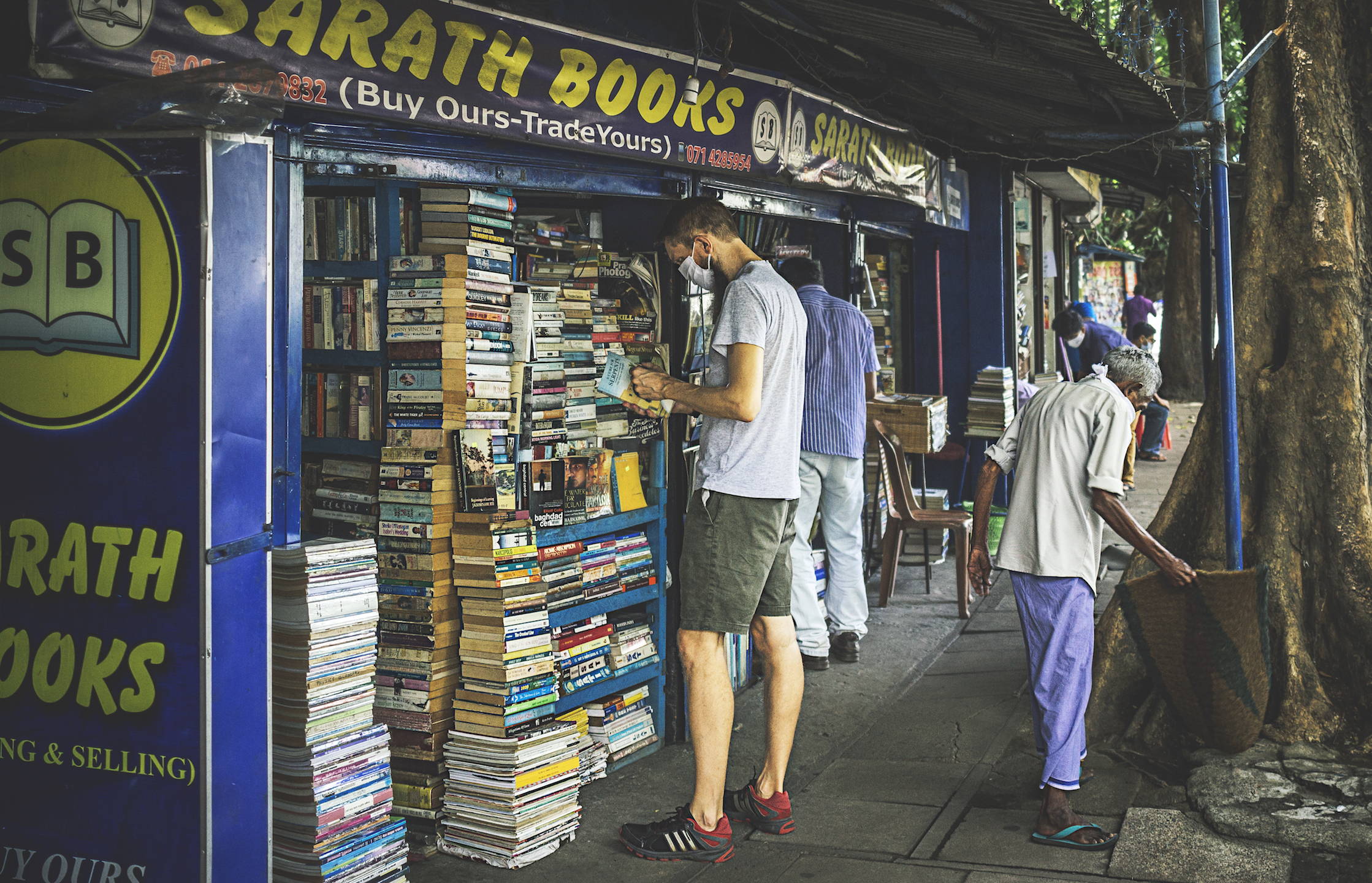 Emerging from Sri Lanka’s lockdown: a morning at Colombo’s booksheds ...