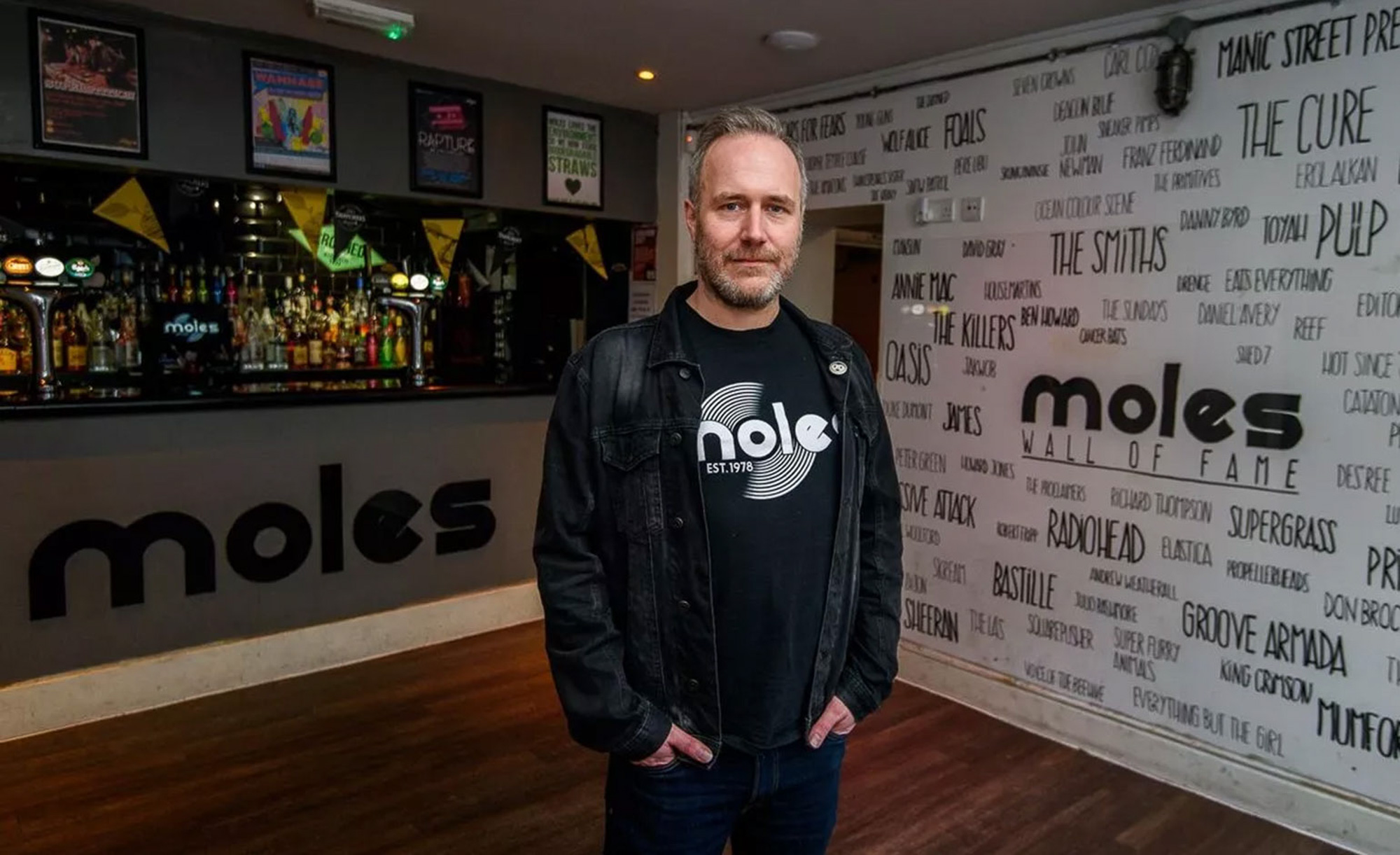 Finding the middle ground | Helen Barrett | The Critic Magazine