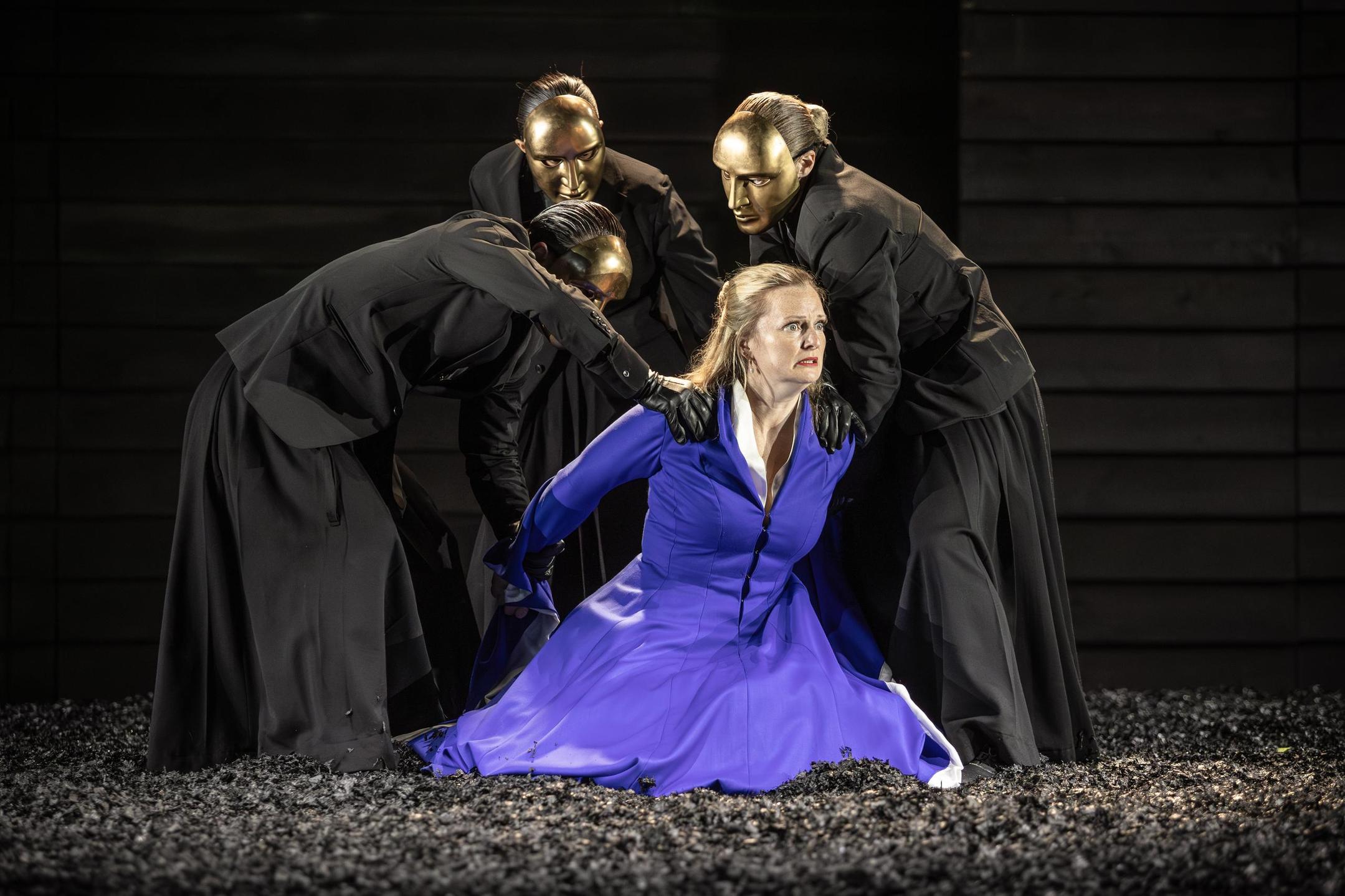 Who benefits from the two child cap lift? | Charlie Cole | The Critic ...